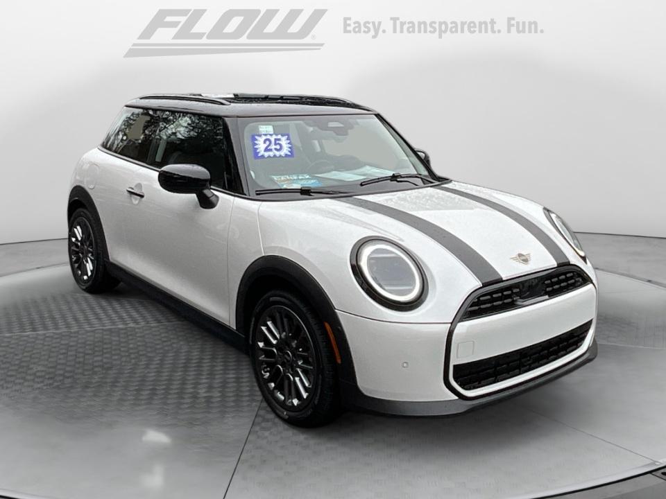 2025 MINI Hardtop | Flow Automotive Companies